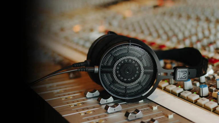 Audio-Technica Hadirkan Headphone R-Series Terbaru untuk Profesional ...