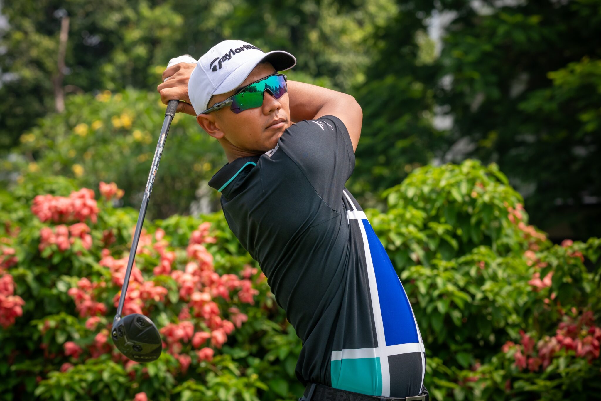 6ft 9in Charles Porter stands tall with lead in Mandiri Indonesia Open
