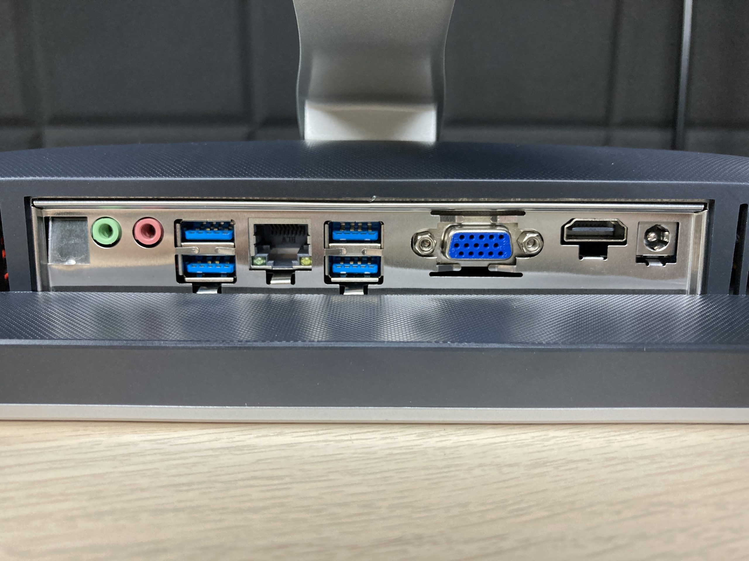 JOI® AIO 100 – PC Berpatutan Untuk Golongan Pelajar Dan Kerja Pejabat