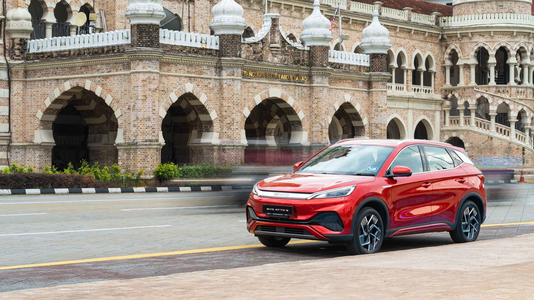 Pernah Diketawakan Elon Musk, BYD Kini Atasi Tesla