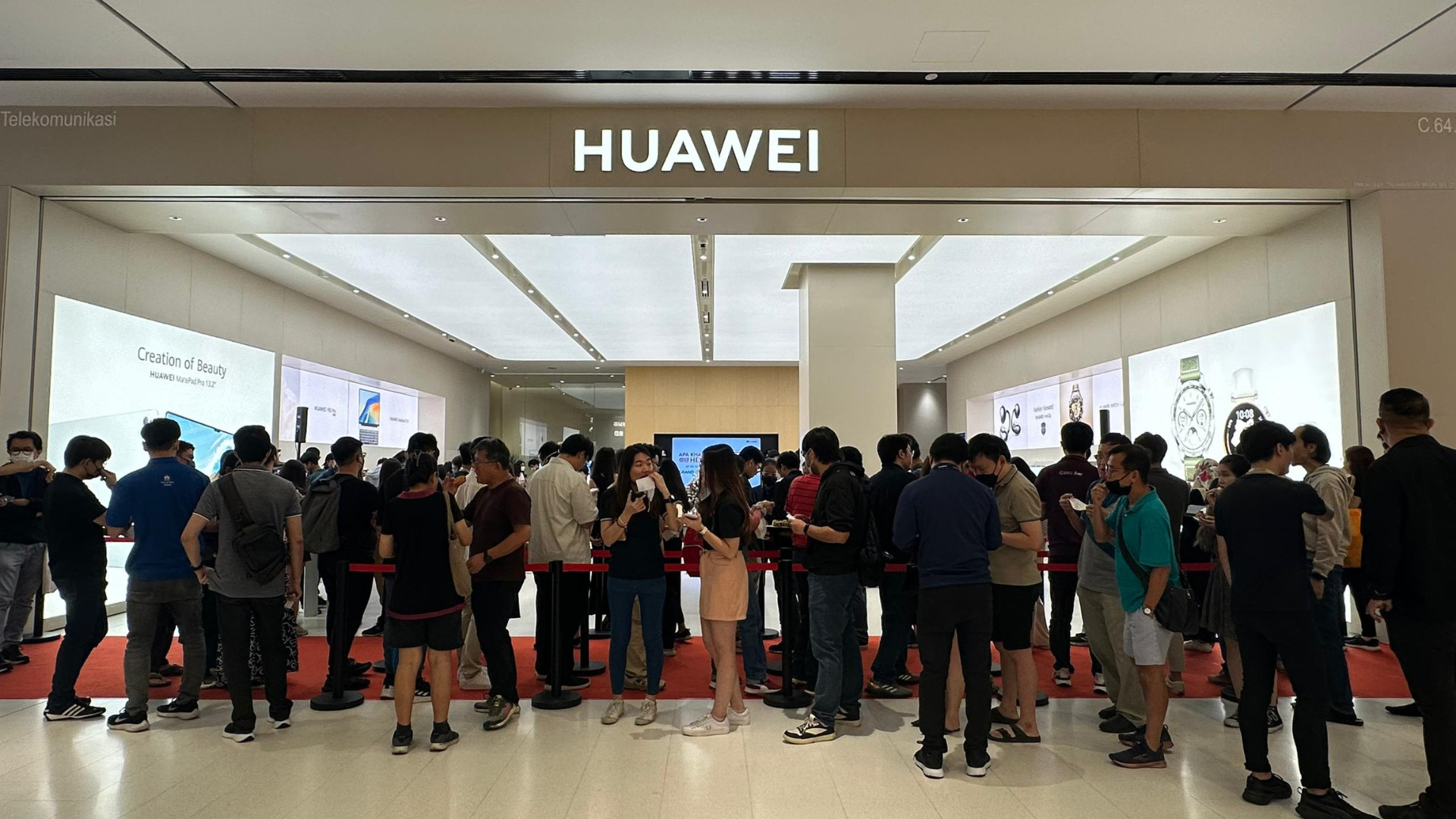 Cawangan Kedai Huawei Di TRX Kini Dibuka