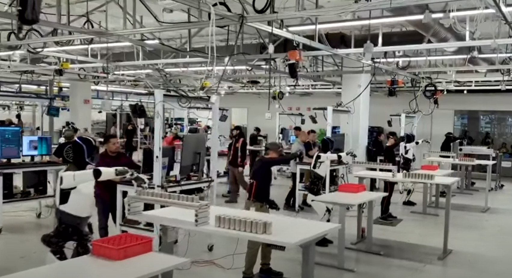 Tesla Bayar ~RM209/jam Untuk Memakai Sut 'Motion Capture' Bagi Melatih ...