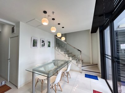 Kost Premium Ciputra World Mayjend Sungkono Suraba - Kost Surabaya