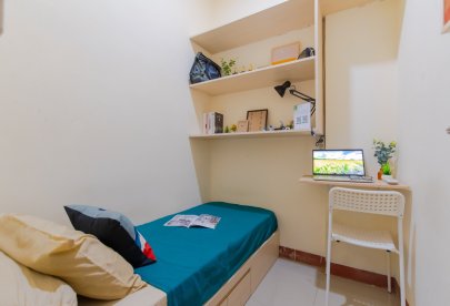 Disewa Kost Murah dengan KM Luar di Abdi Capsule J - Kost Jakarta Barat ...