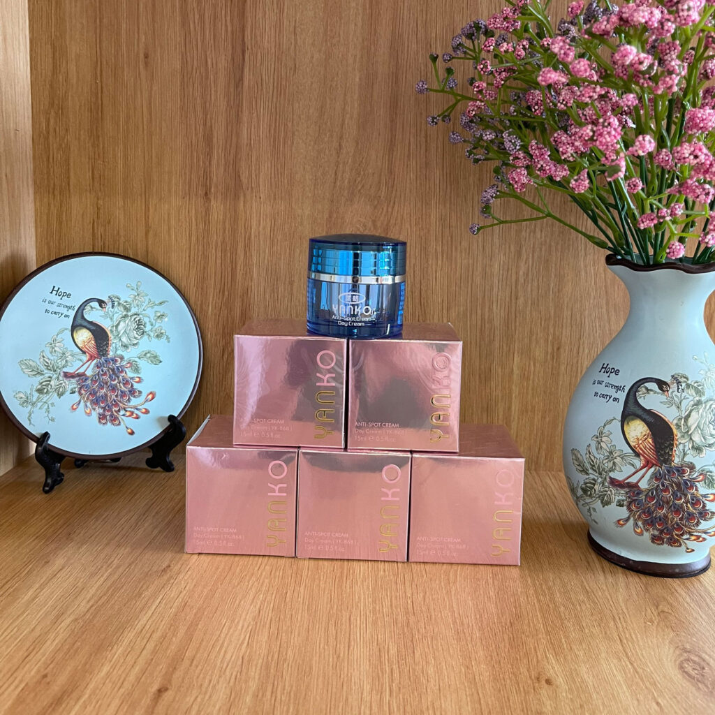 Kem Dưỡng Trắng Da Ngày Yanko - Mỹ Phẩm Hiệu